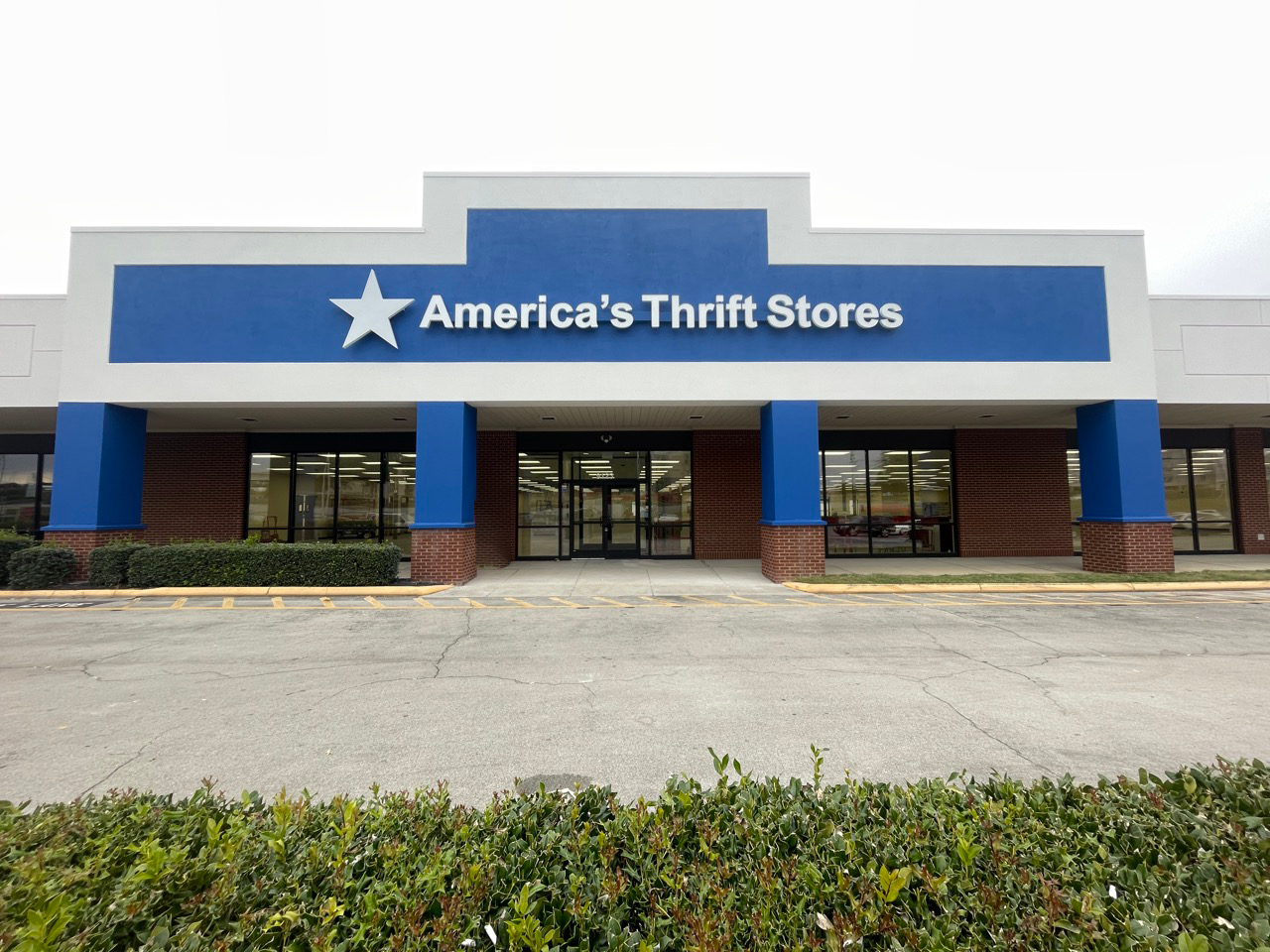 Knoxville | Americas Thrift Stores