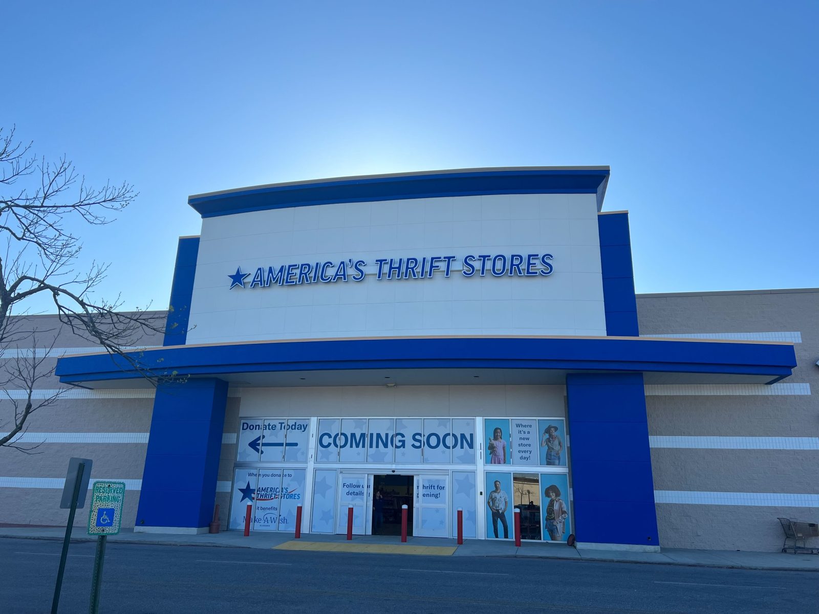 America's Thrift Store in Mobile, AL