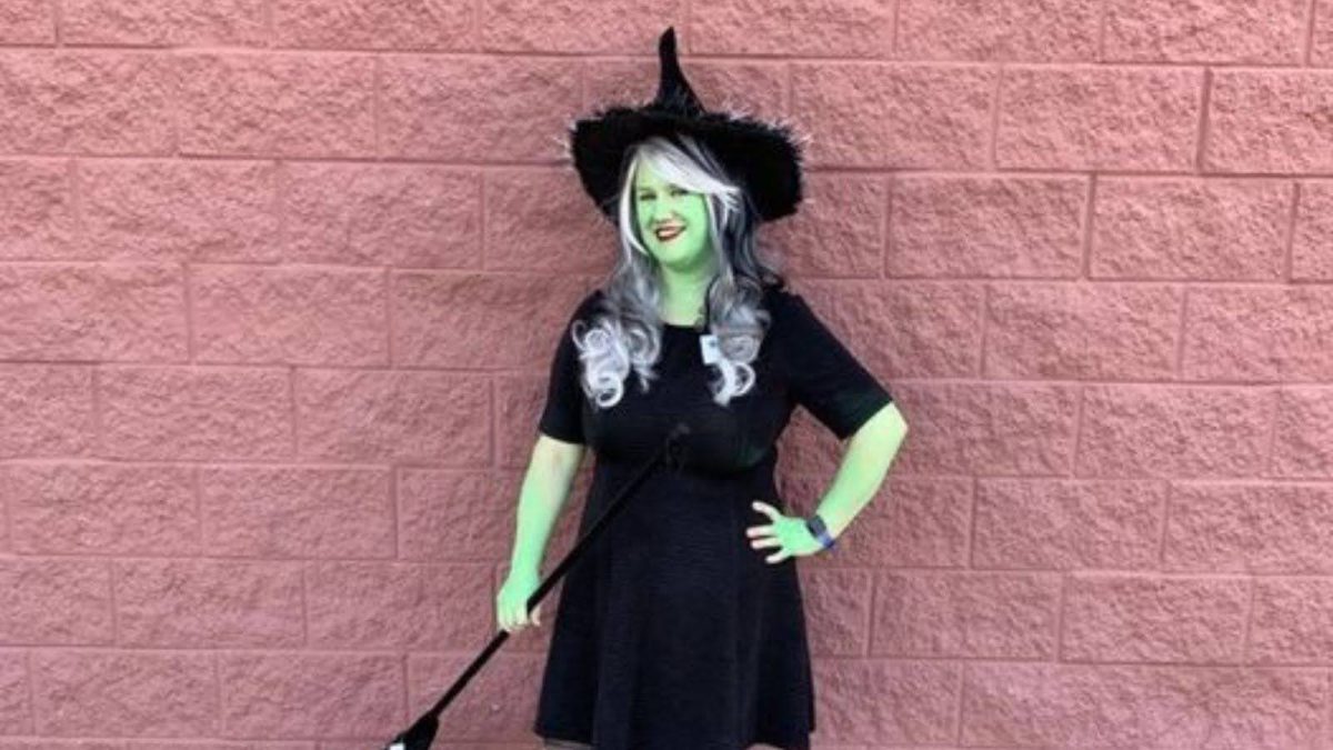 DIY Witch Costume - America’s Thrift