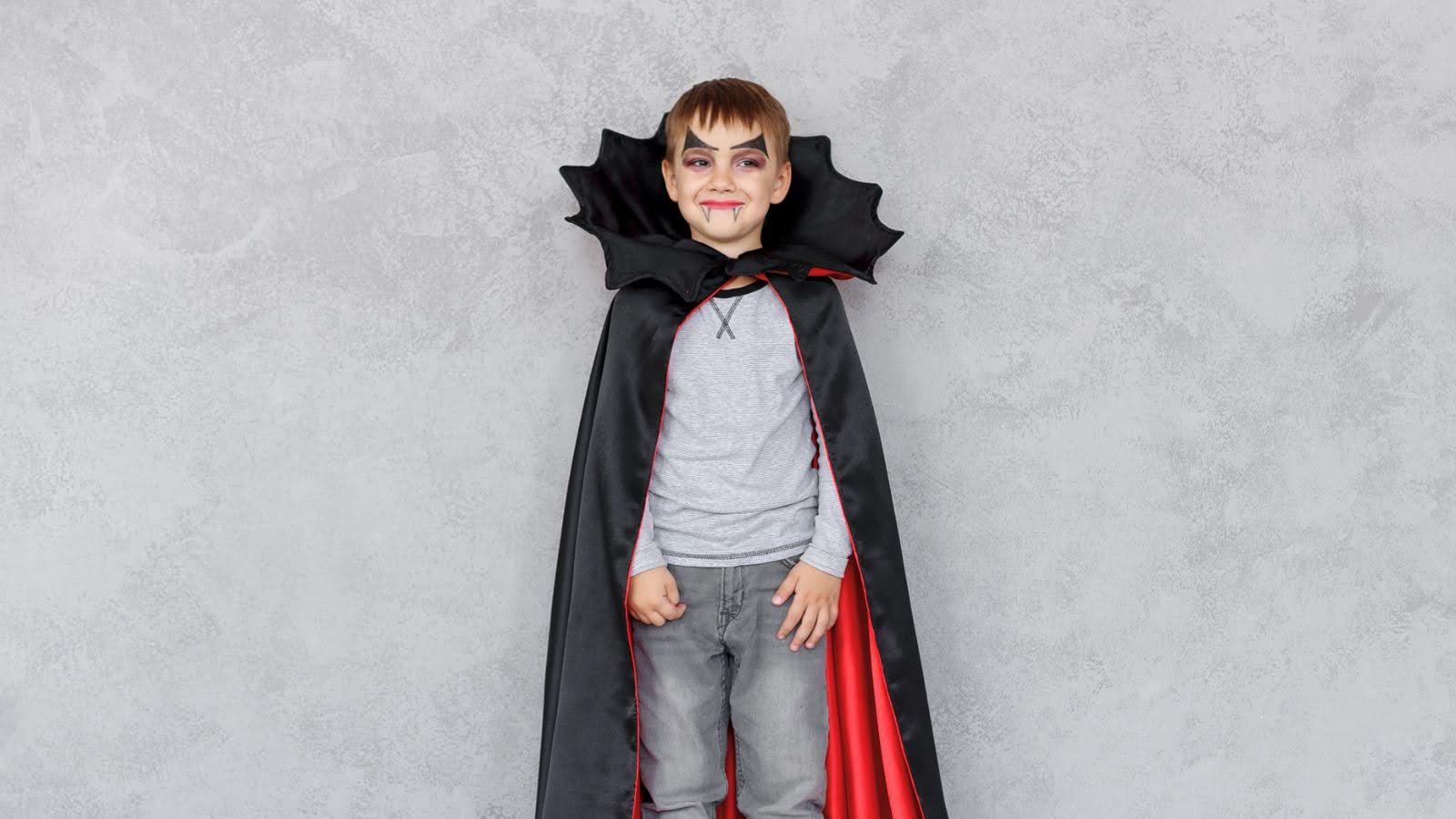 Diy Vampire Costume How To Make A DIY Vampire Costume With Thrift